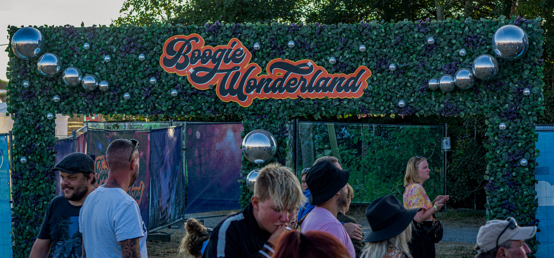 BOOGIE WONDERLAND - stinesimonsen